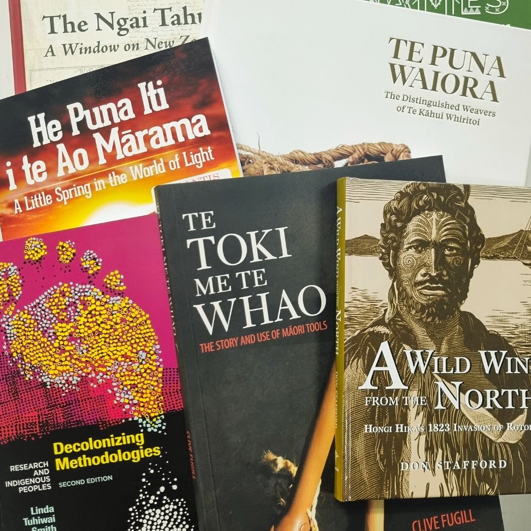 Māori Books – Atlantis Books